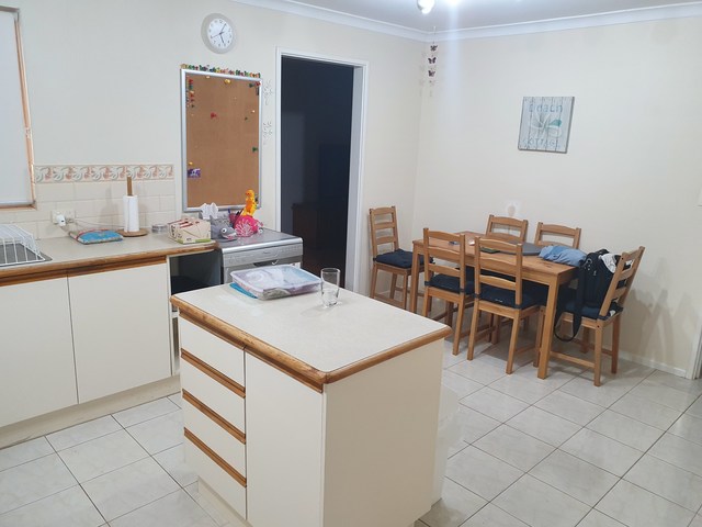 Room for rent Camillo, Australia - Room only a avalible for fifo or ...