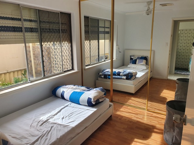 Room for rent Camillo, Australia - Room only a avalible for fifo or ...