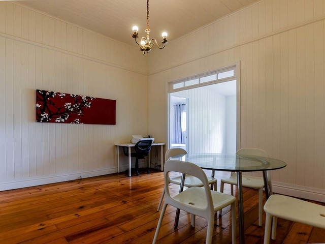 Room for rent Kelvin Grove, Australia - Prime Location for UQ Herston ...