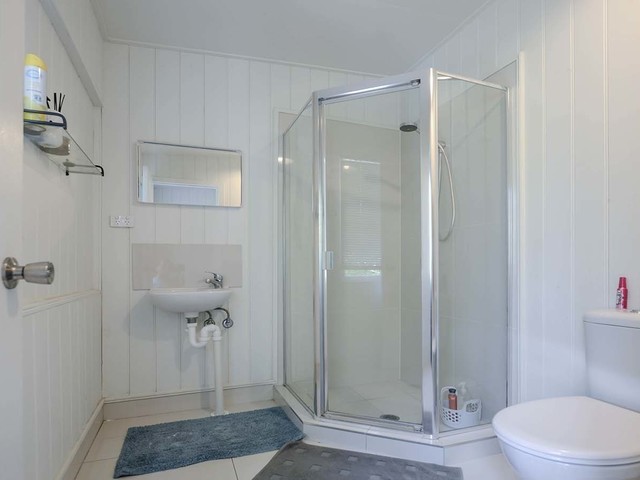 Room for rent Kelvin Grove, Australia - Prime Location for UQ Herston ...