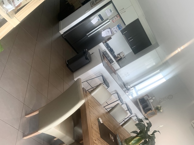 Room for rent Coomera, Australia - Spacious room for rent in upper coomera
