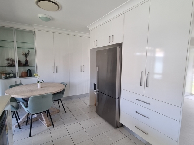Room for rent Fitzgibbon, Australia - Room for Rent